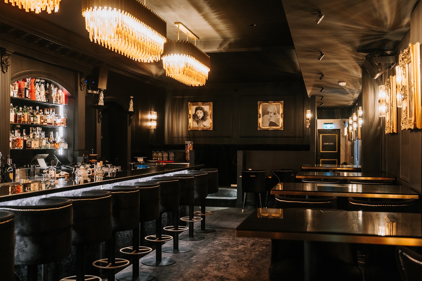 Le Bar Supper Club in Melbourne, Australia